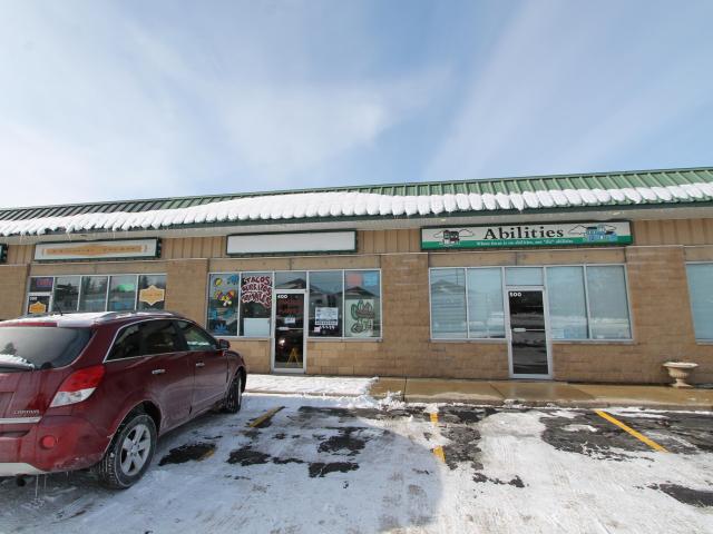 1220 Janesville Ave, Unit 400 600