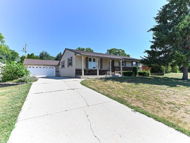 1220 Lakeview Ave