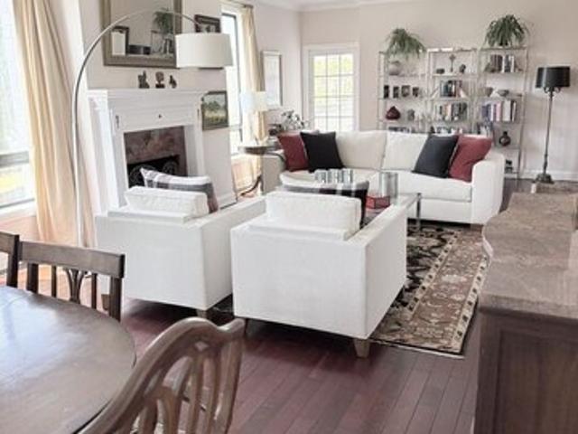 1220 Roxbury Dr Unit 204, Los Angeles, CA 90035