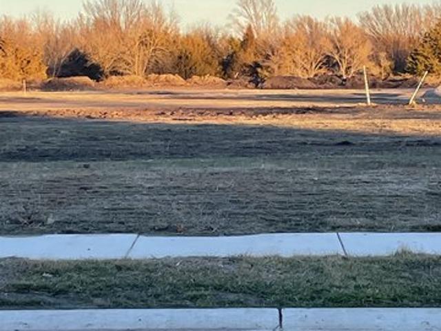 1220 Stutzman St, Halstead, KS 67056