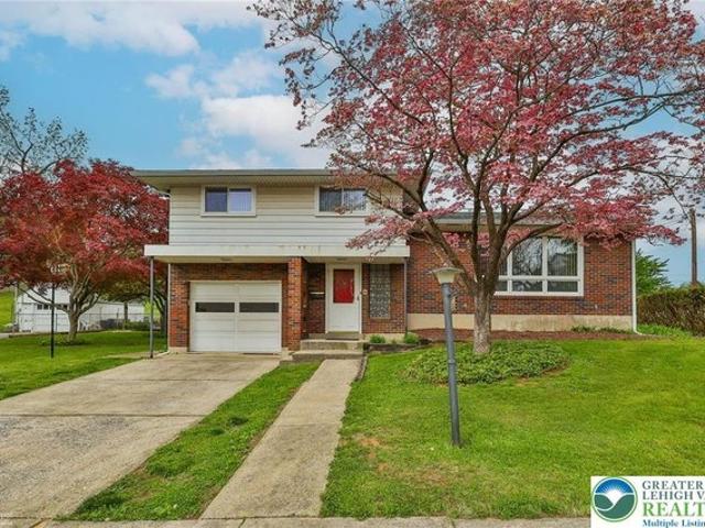 1220 S Lumber St, Allentown, PA 18103