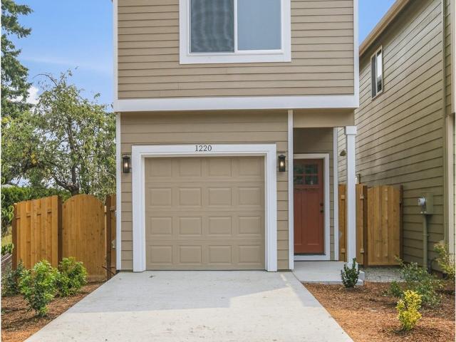 1220 SE 151 St AVE