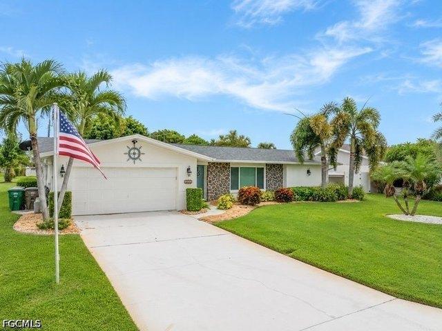 1220 SE 22nd St, Cape Coral, FL 33990