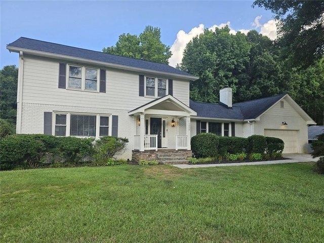 1220 Sherry Dr, Alpharetta, GA 30009