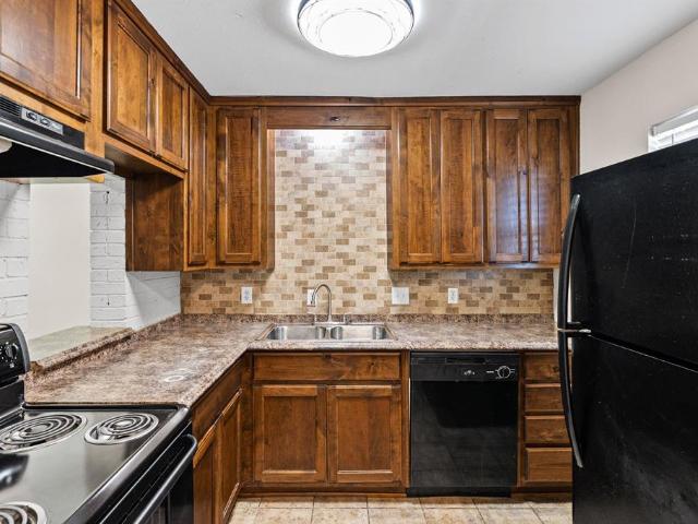 1220 Texas Street # 3