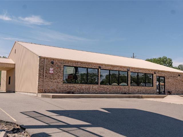 1220 W 3rd Street