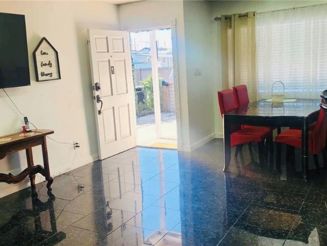 1220 W 226th