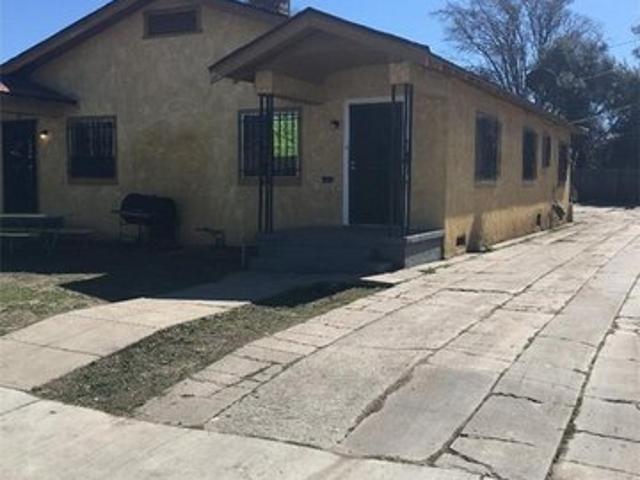 1220 W 92nd St, Los Angeles, CA 90044