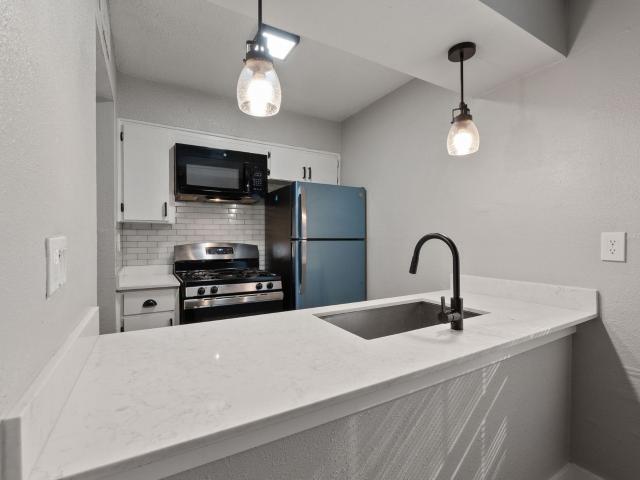 1220 W Anderson Ln, Unit 108, Austin, TX 78757 | MLS #6175 | Compass