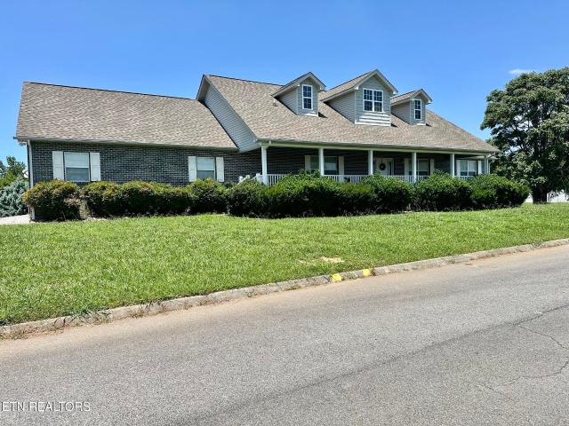 1220 Whaleys Overlook