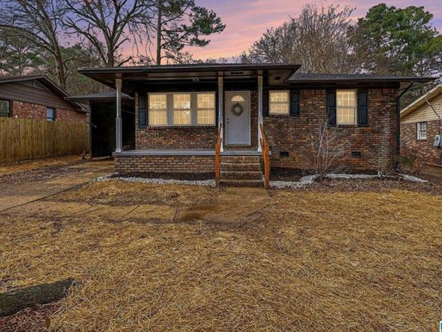 1220 26th Ave N, Hueytown, AL 35023