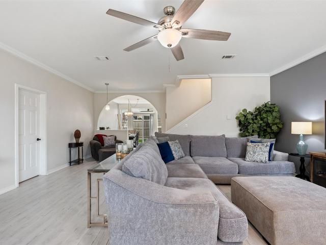 12213 Abbey Glen Ln