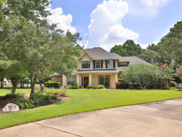 12210 Hallowed Oaks