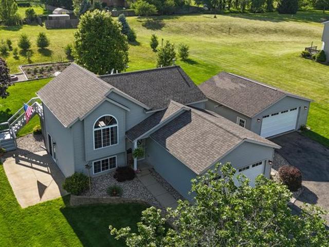 12211 Ives Meadow Ln NE, Cedar Springs, MI 49319