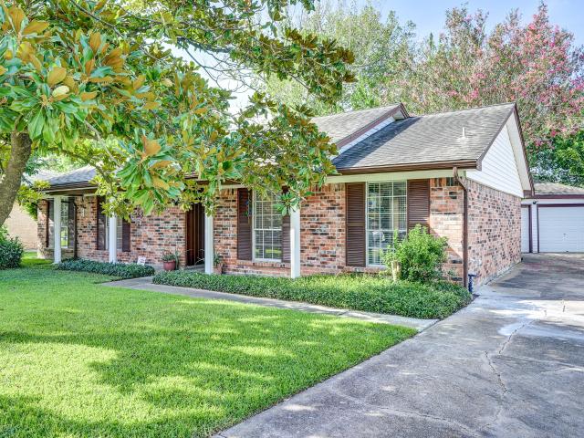 12211 Plumpoint Drive
