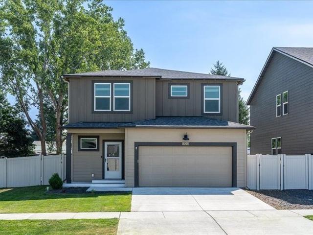 12212 N Greene St, Mead, WA 99021
