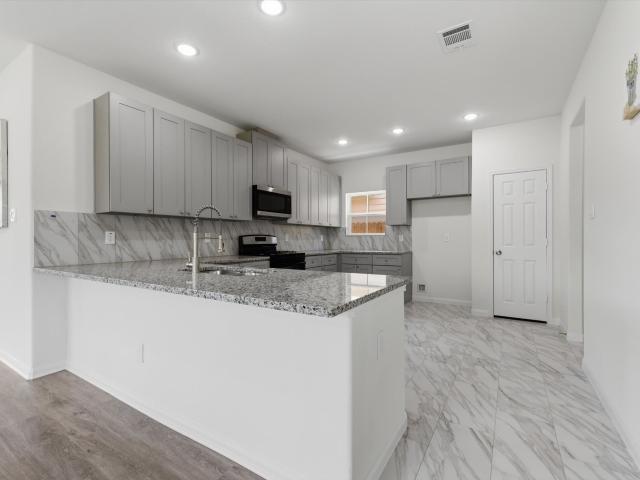 12214 Heather Flower Ln, Houston, TX 77014 | MLS #14863