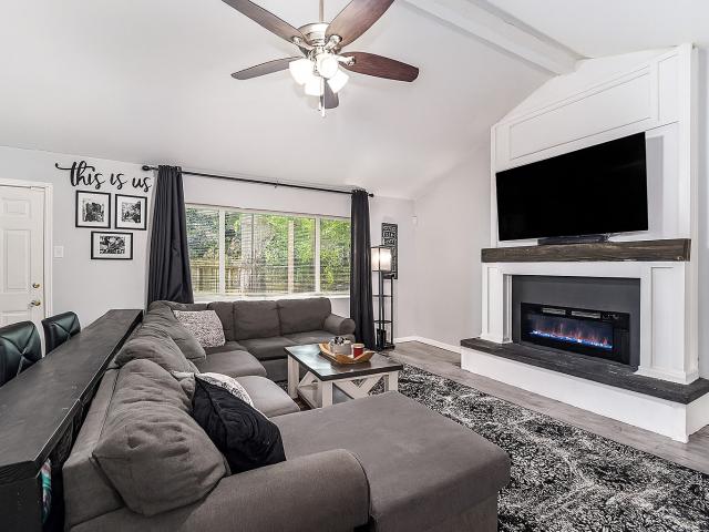 12215 Hillcroft St, Houston, TX 77035 | MLS #32957 | Compass