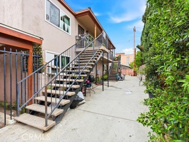 12218 th St, Hawaiian Gardens, CA 90716