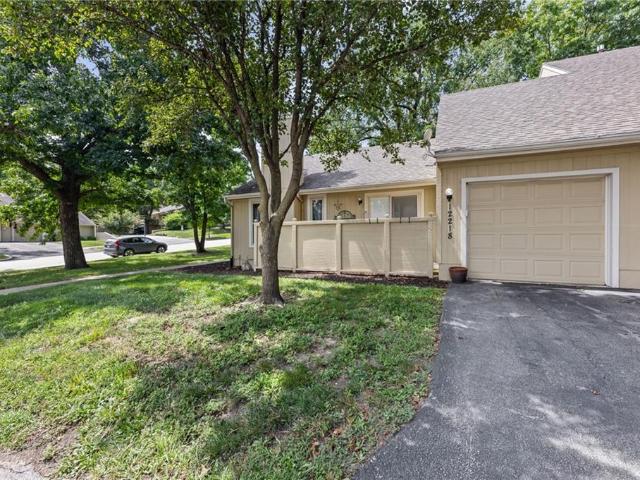 12218 Holmes Lane