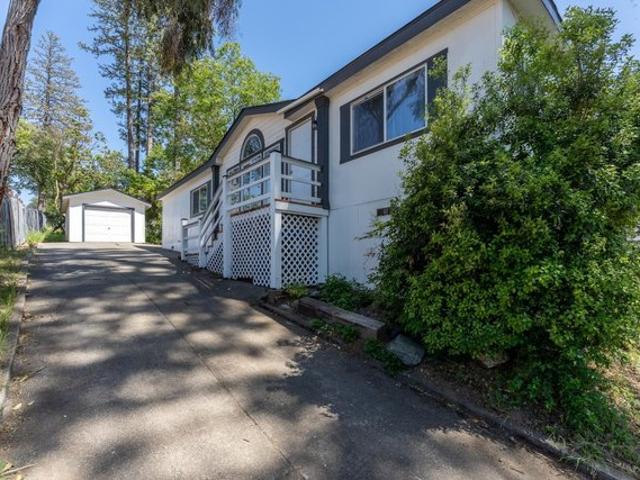 1221 Magnolia St, Willits, CA 95490