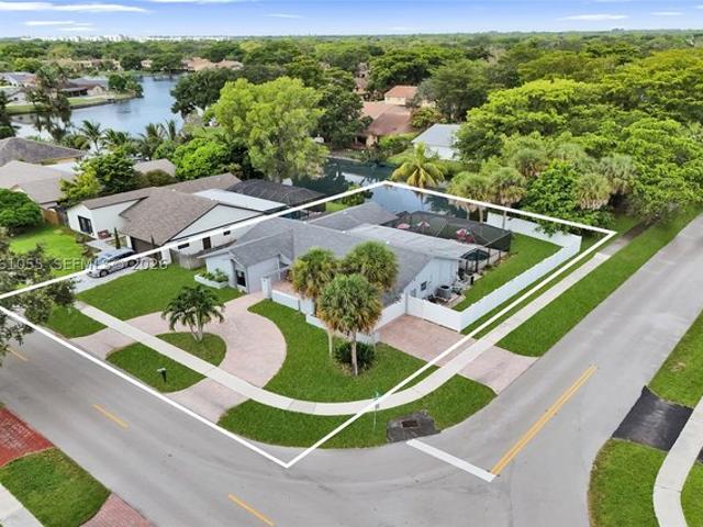 1221 NW 78th Ave, Plantation, FL 33322
