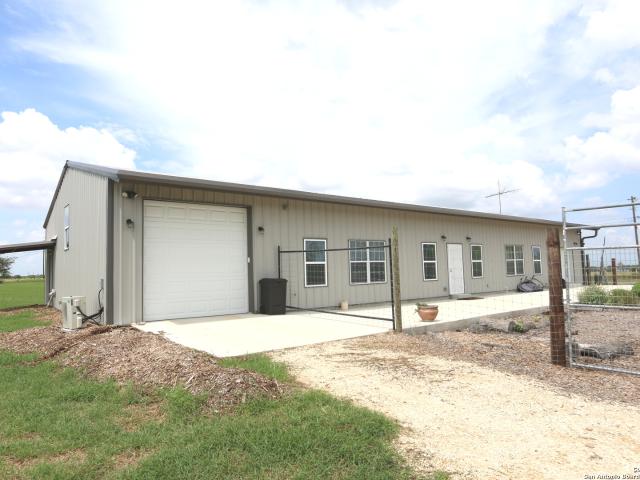 1221 N Santa Clara Rd, Marion, TX 78124 | MLS #1872