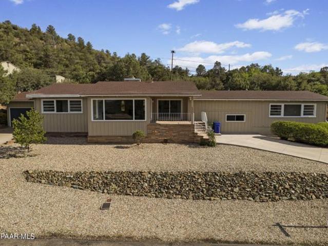 1221 Overstreet Dr, Prescott, AZ 86303