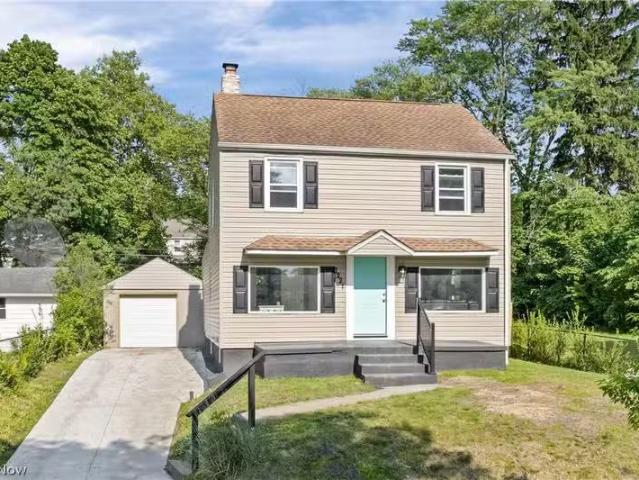 1221 ORLANDO AVE, AKRON, OH 44320 Single Family Residence For.