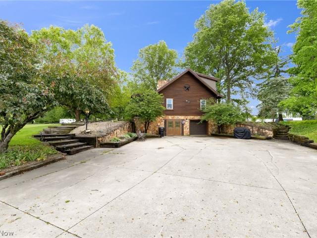 1221 Bucyrus Road