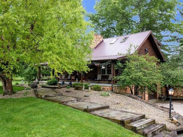 1221 Bucyrus Rd, Galion, OH 44833