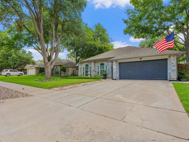 1221 Bell Rock Cir