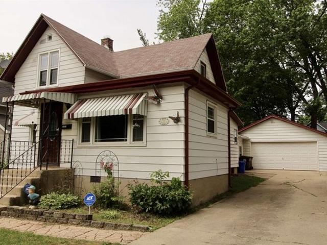 1221 Blaisdell St, Rockford, IL 61101