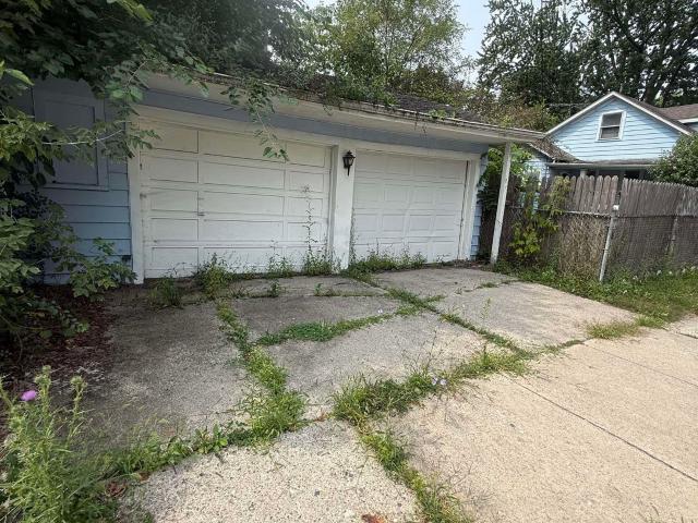 1221 Cass Street