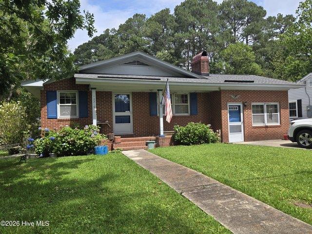 1221 Crescent Dr, Elizabeth City, NC 27909