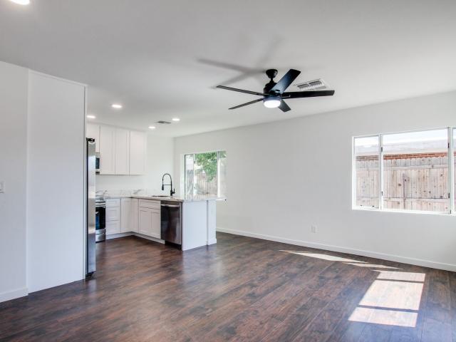 1221 E. 13th St