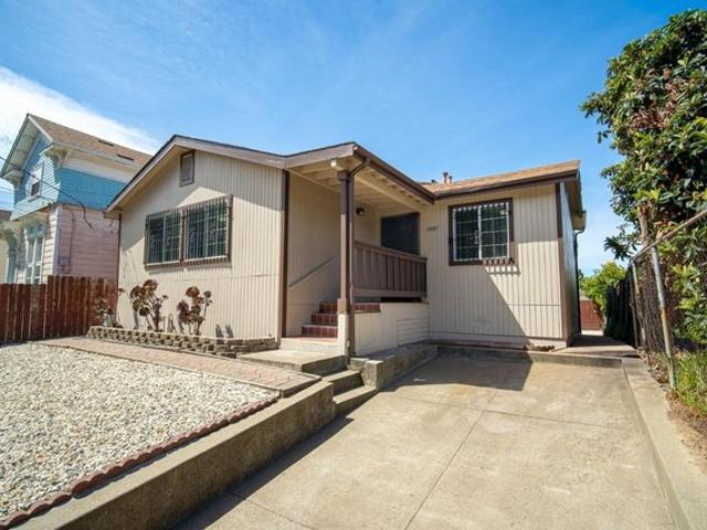 1221 E 19th St, Oakland, CA 94606