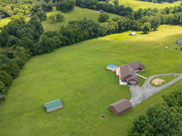 1221 Hawthorne Lane