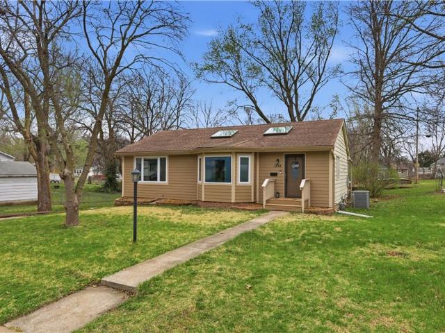 1221 Kiowa St, Leavenworth, KS 66048 | Compass