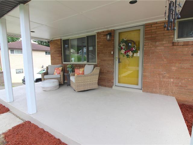 1221 Robbie Drive