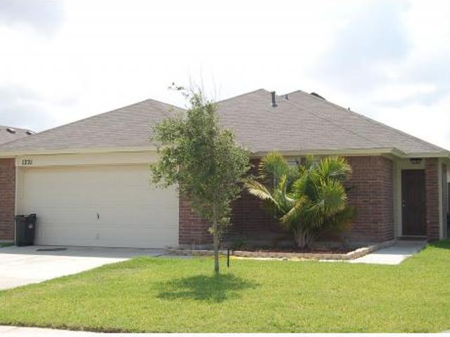 1221 Sacramento St, Portland, TX 78374 | MLS #93634 | Compass