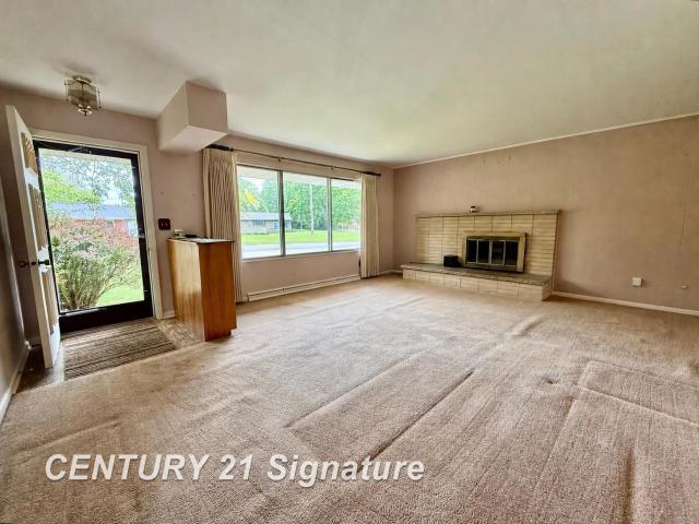 1221 Sauk Lane