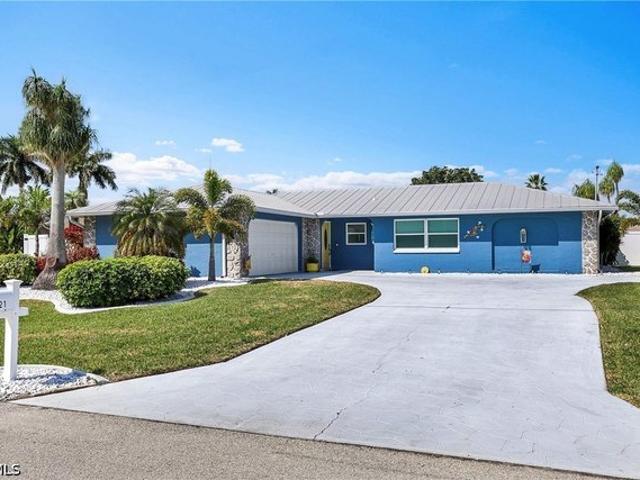 1221 SE 43rd Ter, Cape Coral, FL 33904