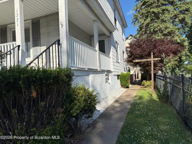 1221 Snyder Avenue
