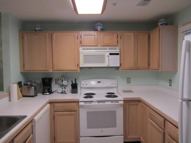 1221 Teal Lake Dr. 321