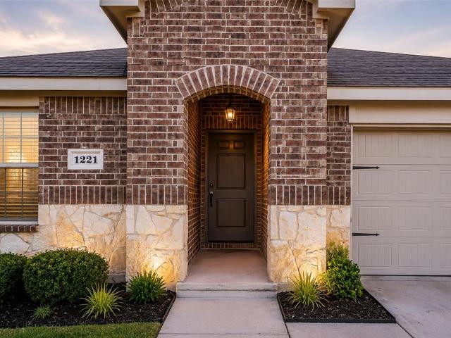 1221 Trevino Road