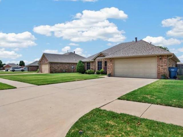 1221 W Johnathan Way