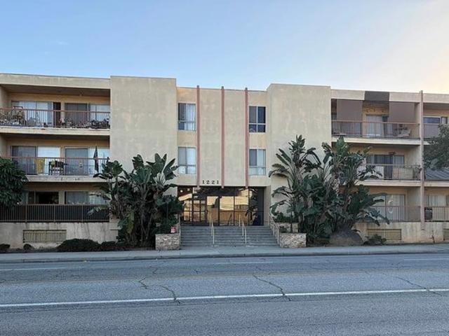 1221 W Lincoln Ave, Montebello, CA 90640