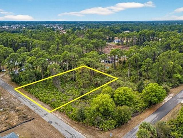 1221 Wagner Ave, Lehigh Acres, FL 33972