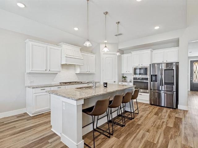 1221 Whitewing Dove Drive